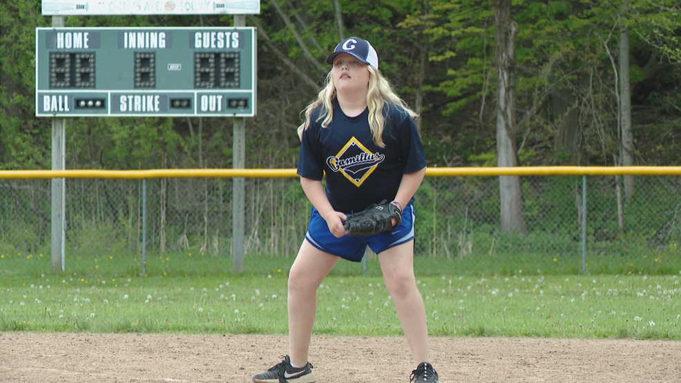 All-girls baseball team takes the field in Camillus | WSTM