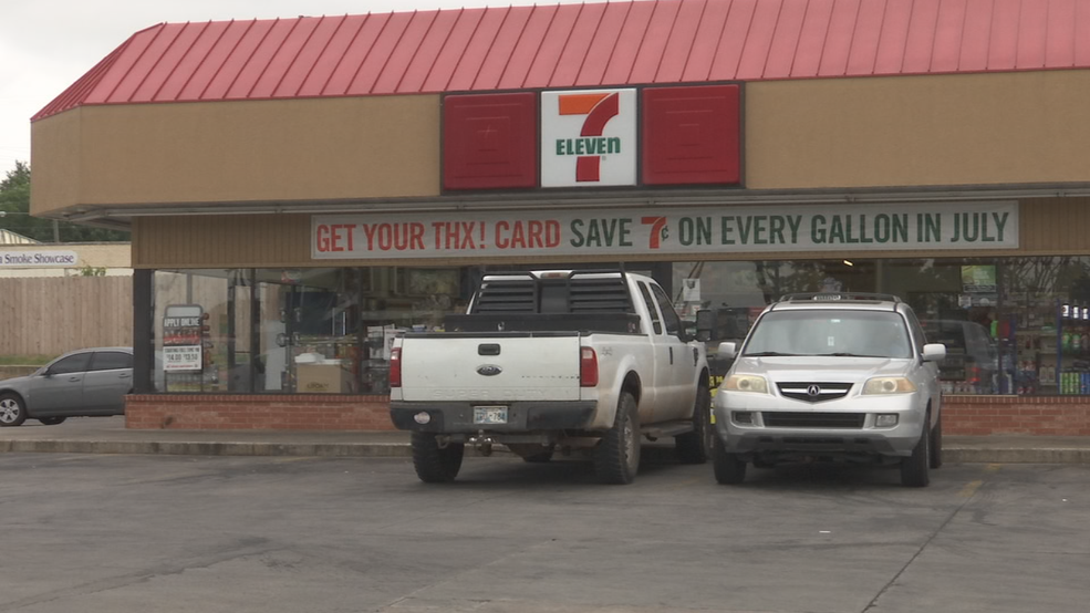 7-Eleven plays classical music in parking lots to prevent panhandling ...