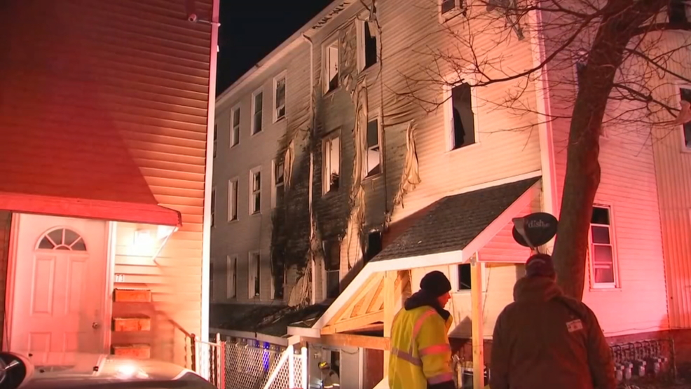 Worcester fire sends 7 people to hospital | WJAR