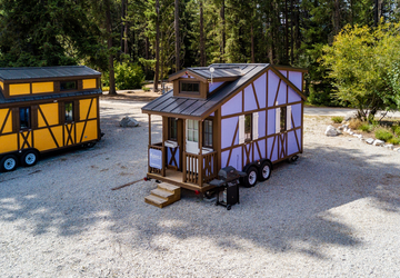 Want a little overnight getaway? Try the Leavenworth Tiny House Village ...