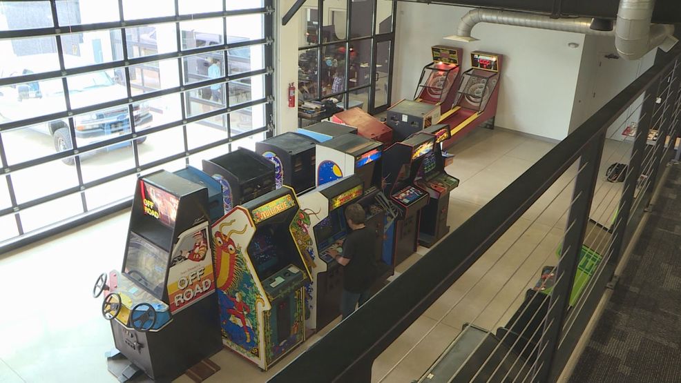 An exclusive look inside South Bend's new Garage Arcade Bar | WSBT